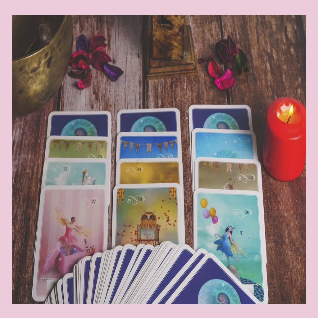 SESION DE GUIA CON ORACULOS – ARTEMISSA FORMACION